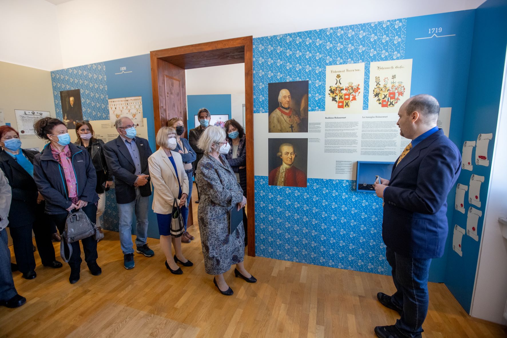 (PIVKA) Ob otvoritvi dvorca Ravne - Demokracija