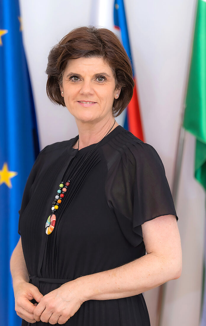 Dr. Vlasta Krmelj: »Le skupaj lahko konstruktivno delamo projekte v ...