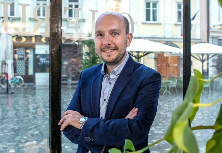 (INTERVJU) Dr. Dejan Valentinčič: »Interes za vračanje v Slovenijo ...