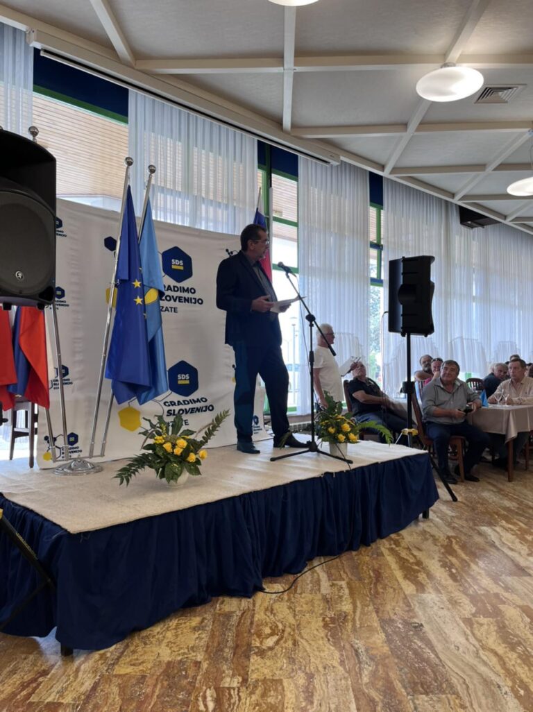 (IZOLA) Srečanje regijskih odborov SDS: "Vsi na referendume proti ...