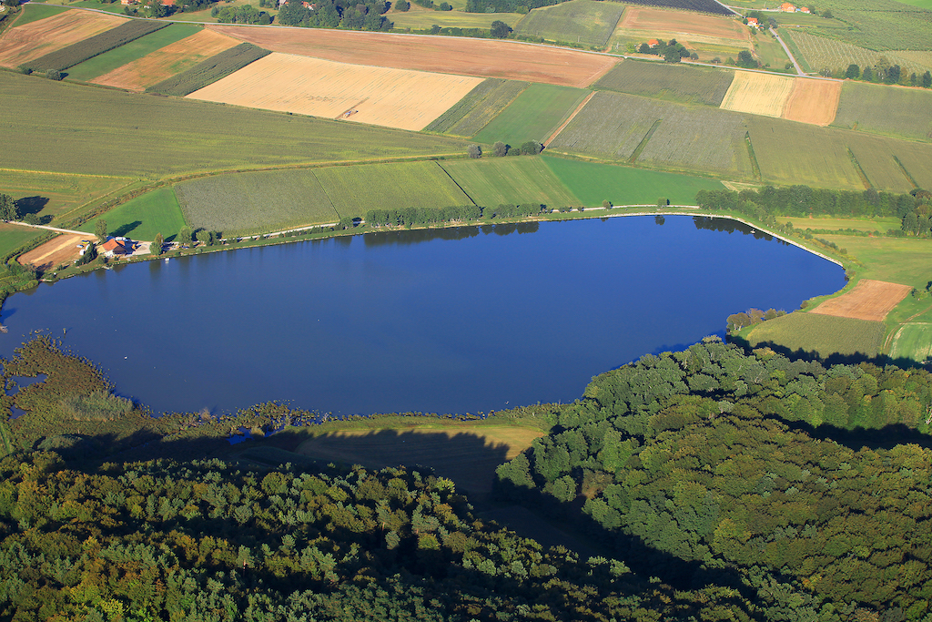 Destinacija Jeruzalem Slovenija - Demokracija